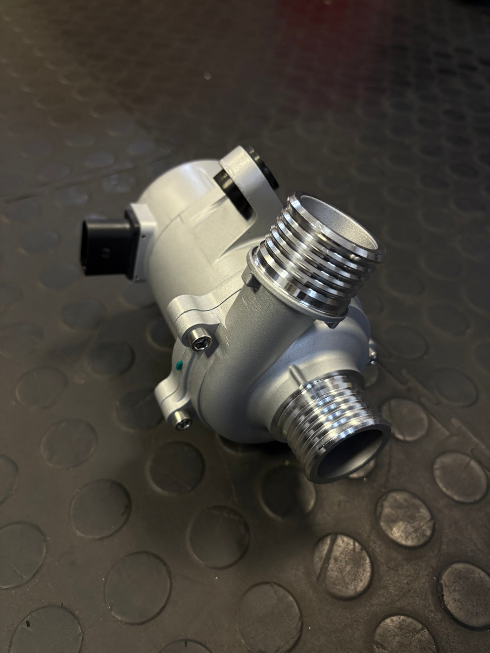 BMW N20 Water Pump (Small Plug) – Raza Automotive